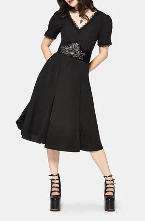 DISTURBIA Sancia Lace Trim V-neck Midi Dress