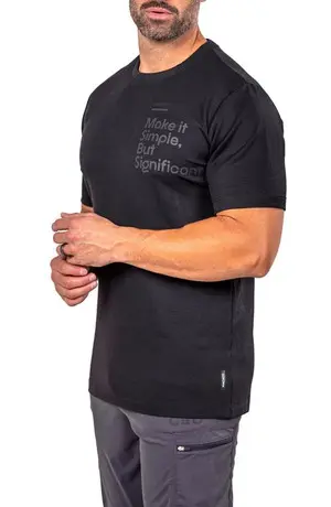MACEOO Marthyr Graphic T-shirt