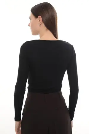 MONLICIA Detail Cutout Long Sleeve Stretch Top - Black
