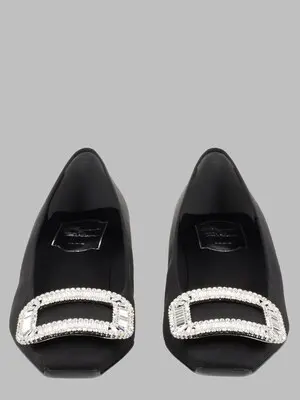 ROGER VIVIER Belle Décolleté Pumps With Embellished Buckle
