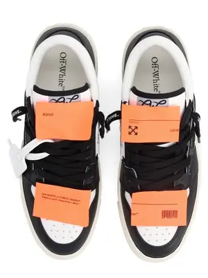 Off-White Low Top 3.0 Court Sneakers