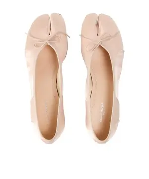 MAISON MARGIELA Tabi Ballet Court Heel Pumps