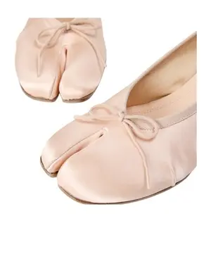 MAISON MARGIELA Tabi Ballet Court Heel Pumps