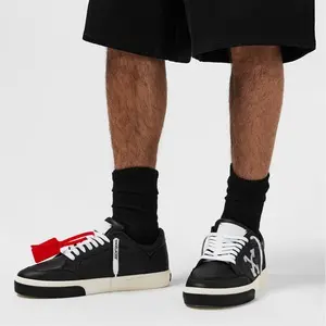 Off-White Round Toe Low-top Casual Shoes