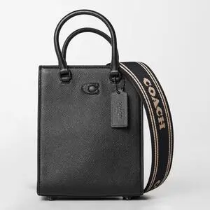COACH Classic Versatile Shoulder Bag