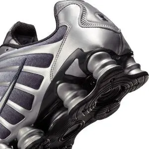 Nike Shox Sneakers - Gray
