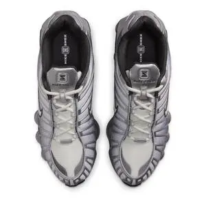 Nike Shox Sneakers - Gray