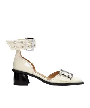 GANNI Block Heel Court Shoes With Buckle Detailing - Nude