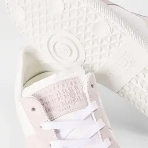 MAISON MARGIELA Lace-up Low-top Sneakers - White