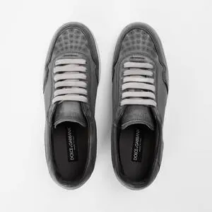 Dolce & Gabbana Solid Color Low Trainers