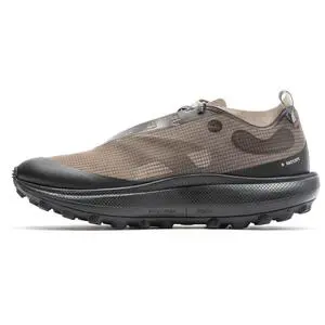 Satisfy Running Sneakers