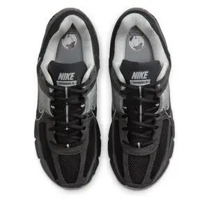 Nike Vomero 5 Athletic Sneakers - Black