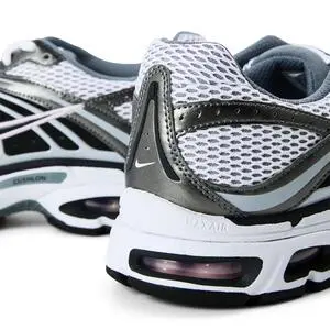 Nike Simple Running Shoes