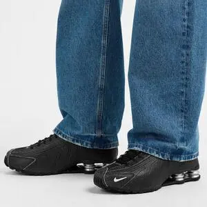 Nike Low-top Athletic Sneakers With Silver-toned Shock Absorption - Black