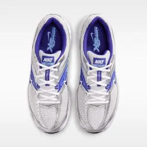 Nike Simple Sports Shoes