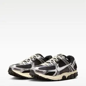 Nike Vomero 5 Sneakers - Black