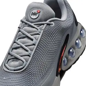 Nike Max Dn Trainers - Gray