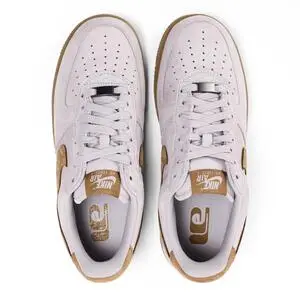 Nike Force 1 Retro Low Top Sneakers