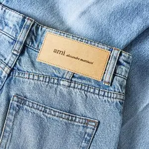 AMI Paris Slightly Flared Jeans - Blue