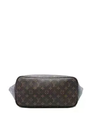 LOUIS VUITTON 1990-2026 Monogram Neverfull Mm Tote Bag - Brown
