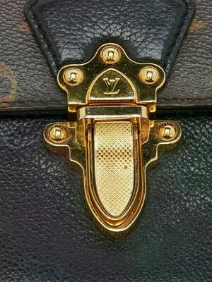 LOUIS VUITTON Victoire Shoulder Bag