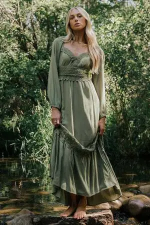 ROKOKO Boho Lace Maxi Dress
