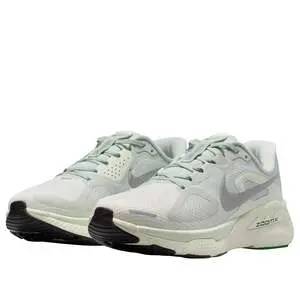 Nike Structure Plus