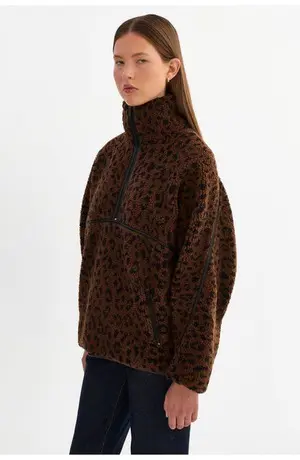 LAMARQUE Helsa Polar Fleece Pullover With Faux Leather Piping - Leopard