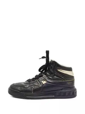 Valentino Garavani Valentino Garavani One Stud High-Top Sneakers Black