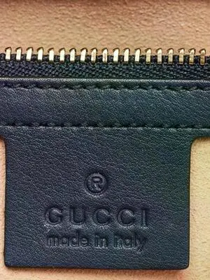 Gucci Medium Padlock Gg-supreme Tote Bag
