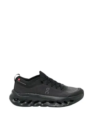On Cloudtilt Moon Low-top Running Shoes - Black