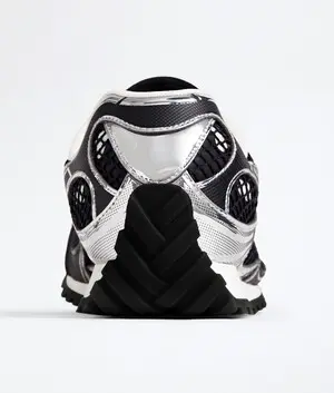 Bottega Veneta Orbit Sneaker - Black/silver