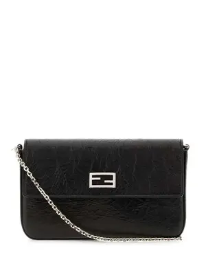Fendi Compact Wallet On Chain In Cracked Leather - Black