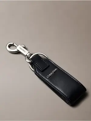 Calvin Klein Hardware Logo Coin Wallet & Key Fob