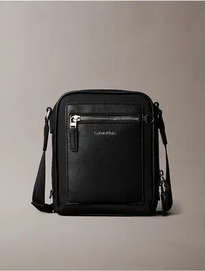 Calvin Klein Hardware Logo Mixed Reporter Bag - Black