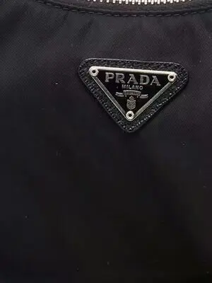 Prada Re-edition 2005 Crossbody Bag With Detachable Pouch - Black