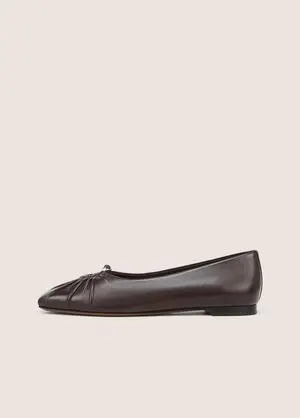 Vince Dany Leather Flat With Jewelry-inspired Ring - Ganache