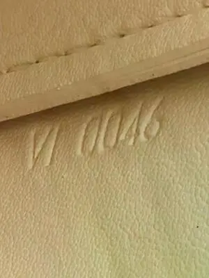 LOUIS VUITTON Lexington Monogram Vernis Tote Bag - Neutrals