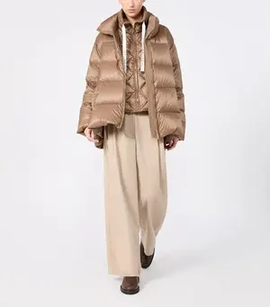 Max Mara Down-filled Diamond Quilted Puffer Gilet With Logo Drawstrings - Beige