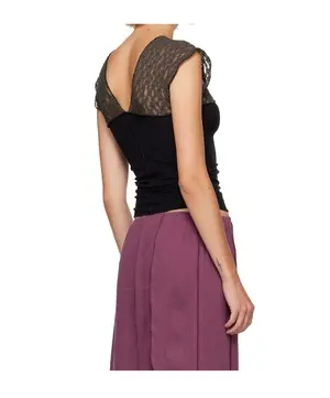 BASERANGE Sleeveless Top