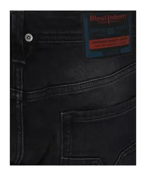 DIESEL® Logo Patch Straight-leg Jeans