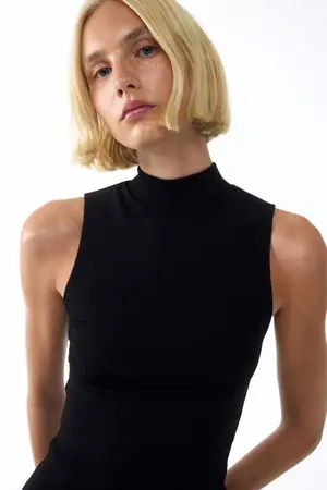 H&M Viscose Ribbed Mock Turtleneck Sleeveless Top