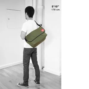 MANHATTAN PORTAGE Vintage Messenger Bag