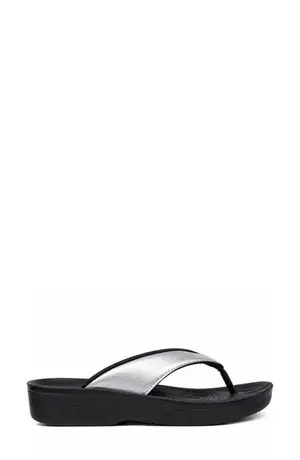 AEROTHOTIC Pearly Fume Flip Flops - Silver