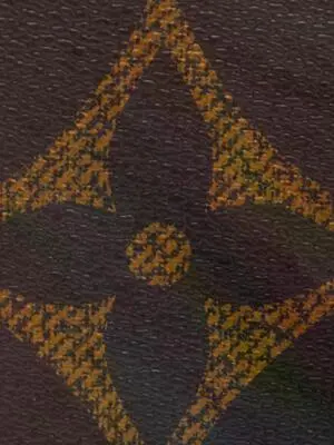 LOUIS VUITTON Reverse Monogram Giant Iphone 18pro Case