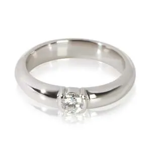 Tiffany & Co. 0.21 Ct Round Brilliant Diamond Solitaire Engagement Ring - Platinum
