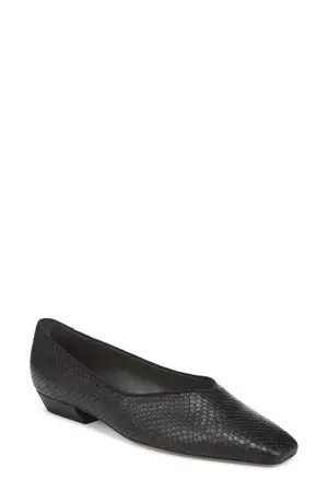 Franco Sarto Dasia Pointed Toe Flat Black