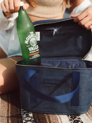 OUT OF THE WOODS Walrus Lunch Cooler - Navy
