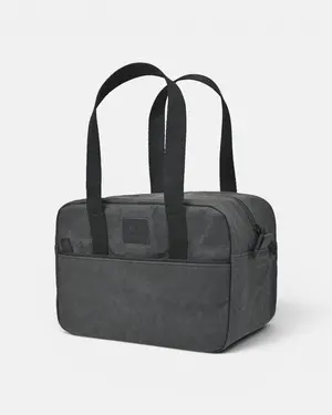OUT OF THE WOODS Leo Lunch Cooler - Ebony