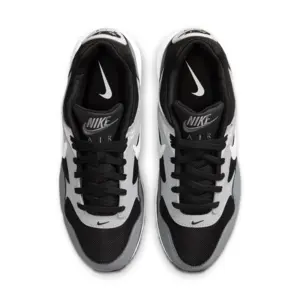 Nike Max Correlate Sneakers